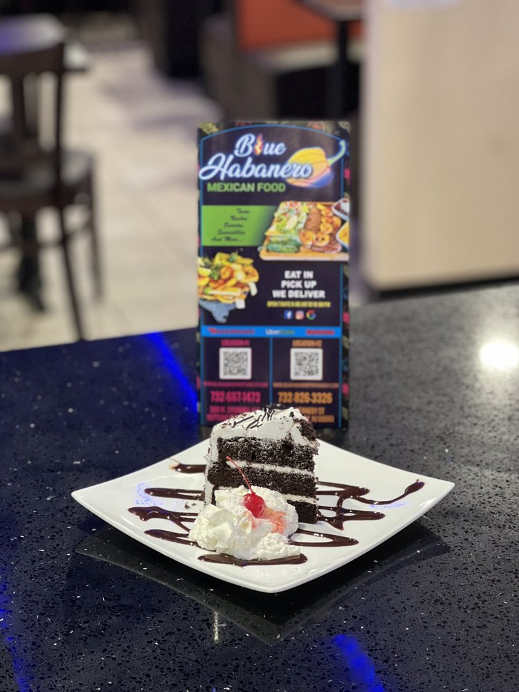 BLUE HABANERO - Updated October 2025 - 56 Photos - 547 Kennedy St ...