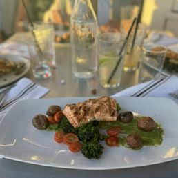 WILDFIN AMERICAN GRILL - Updated December 2025 - 958 Photos & 857 ...