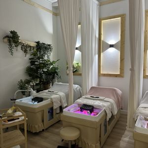 VIVIAN HEAD SPA & WELLNESS - Updated July 2025 - 32 Photos - 9351 ...