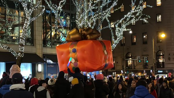 THE MAGNIFICENT MILE LIGHTS FESTIVAL - Updated April 2025 - 57 Photos ...