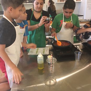 TASTE BUDS KITCHEN - Updated October 2025 - 105 Photos & 37 Reviews ...