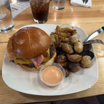 HOUSE OF JUJU - VISALIA - Updated April 2026 - 154 Photos & 160 Reviews ...