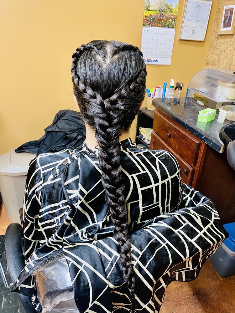 TANGLES & CO - Updated July 2025 - 810 Ludington St, Escanaba, Michigan ...