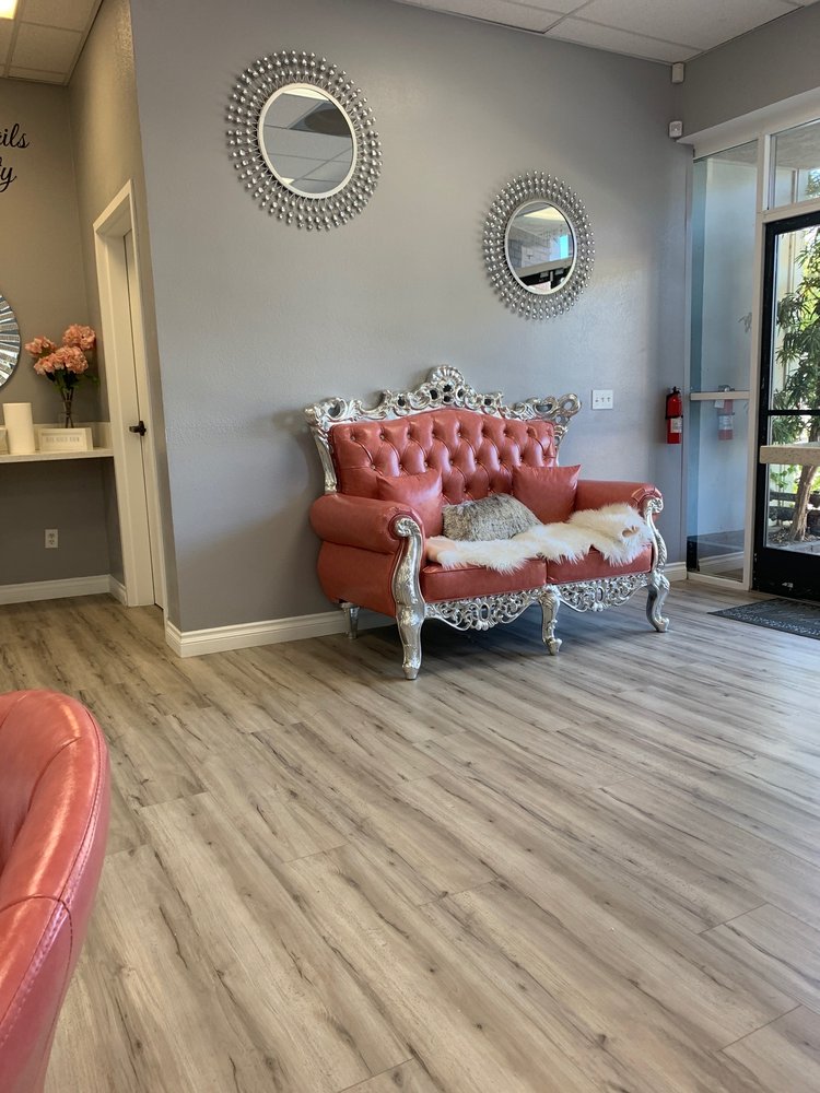 FLAWLESS NAILS & BEAUTY LOUNGE - Updated July 2024 - 10 Photos - 646 W ...