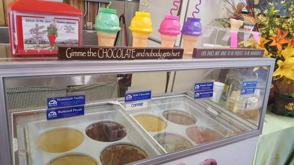 PICKLES GAP VILLAGE - Updated December 2025 - 19 Photos - 315 Hwy 65 N ...