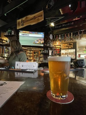 PINTS BARN - Updated October 2025 - 49 Photos & 92 Reviews - 114 E St ...