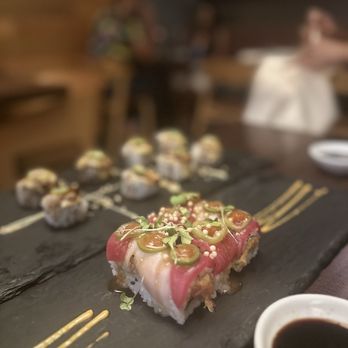 EIGHT SUSHI LOUNGE - Updated May 2025 - 3569 Photos & 1485 Reviews ...