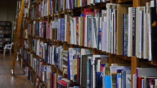 BOOK GALLERY - 48 Photos & 61 Reviews - 3643 E Indian School Rd ...