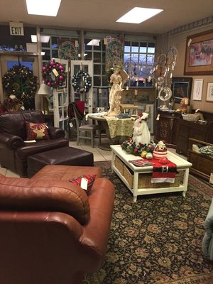 FURNITURE COTTAGE - Updated December 2025 - 10 Photos - 2345 Southern ...