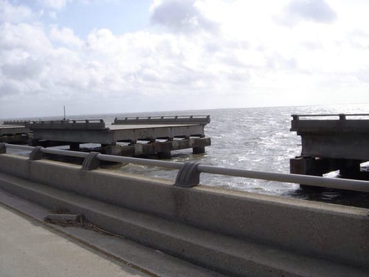 TWIN SPAN BRIDGE - Updated July 2025 - 73 Photos & 21 Reviews - I-10 ...