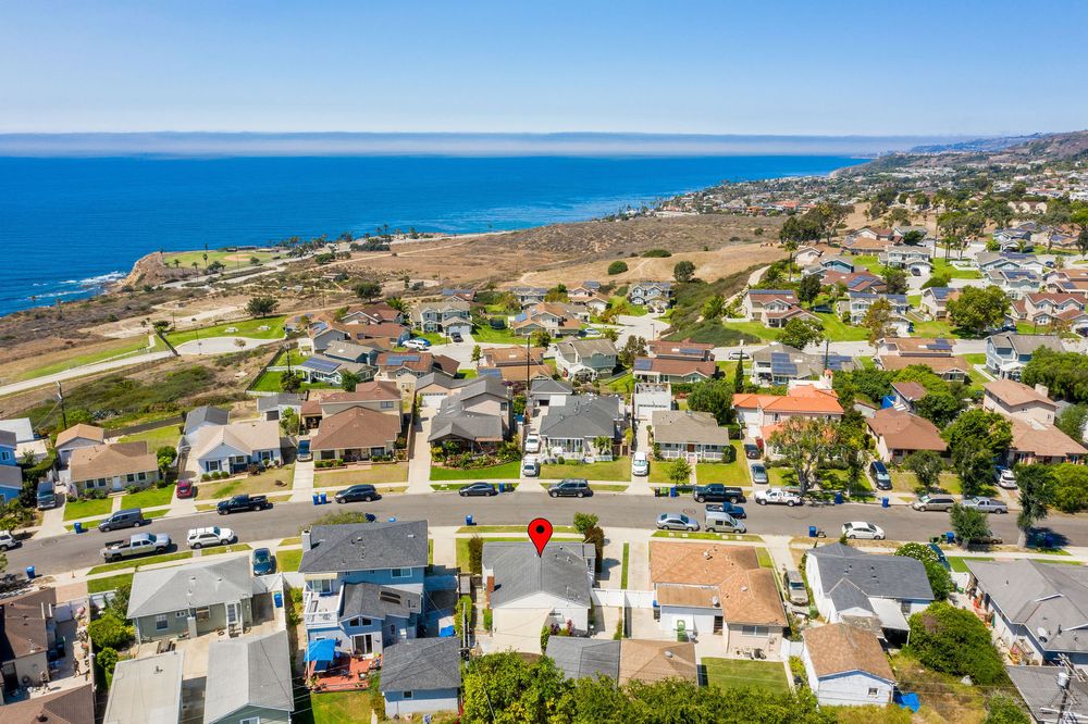 TIM HOUCK - BERKSHIRE HATHAWAY HOME SERVICES - Updated July 2025 - 17 ...