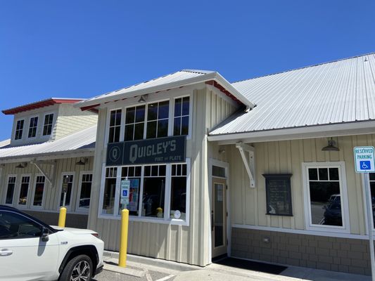 QUIGLEY’S PINT AND PLATE - 250 Photos & 415 Reviews - 257 Willbrook ...