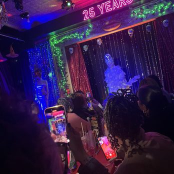 LIPS DRAG QUEEN SHOW PALACE RESTAURANT & BAR - Updated April 2025 - 984 ...