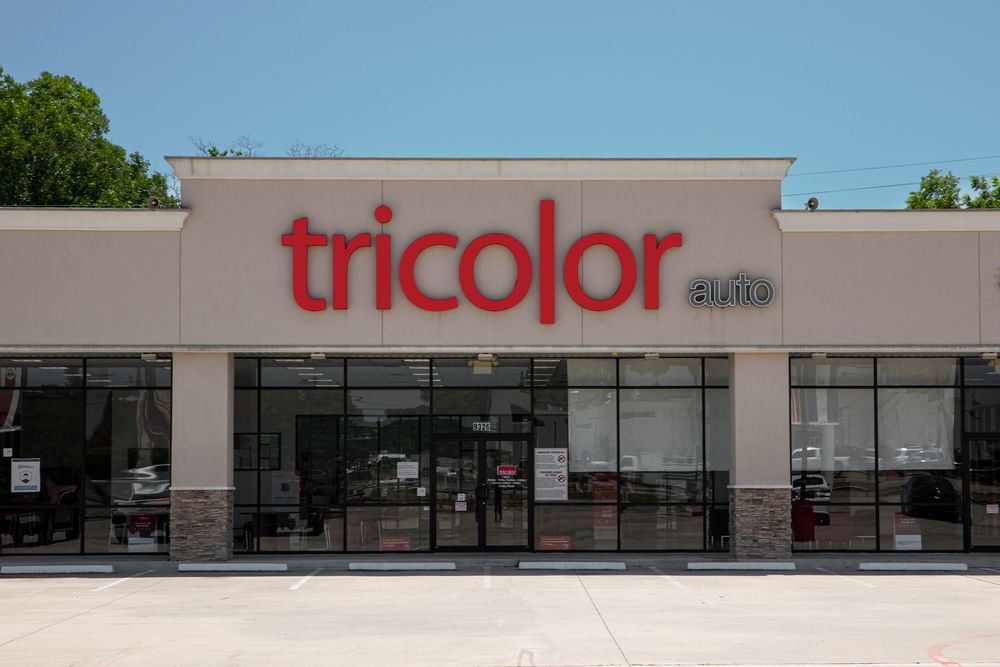 TRICOLOR AUTO - Updated December 2025 - 17 Photos & 13 Reviews - 9326 N Fwy, Houston, Texas ...