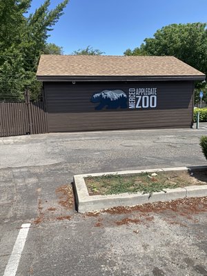 APPLEGATE PARK ZOO - Updated April 2026 - 122 Photos & 53 Reviews ...