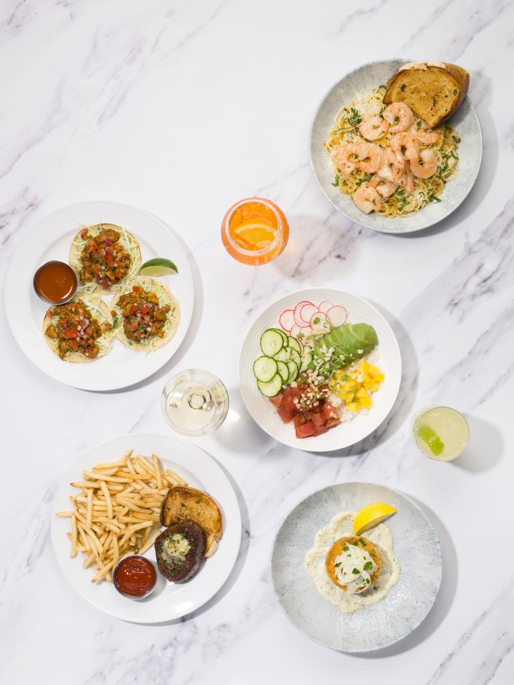 EARLS KITCHEN + BAR - Updated September 2024 - 14 Photos - 300 Main ...