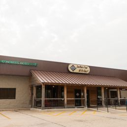 BARNYARD BUFFET - Updated July 2025 - 42 Photos & 75 Reviews - 1020 ...