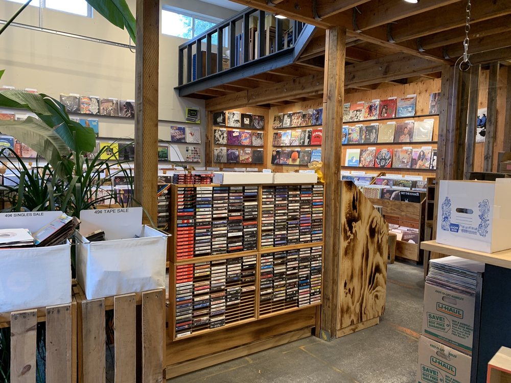 DAYBREAK RECORDS - 27 Photos & 79 Reviews - 4323 Fremont Ave N, Seattle ...