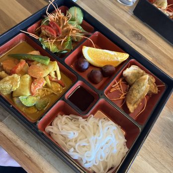 MANGO TREE - Updated September 2025 - 175 Photos & 223 Reviews - 7229 ...