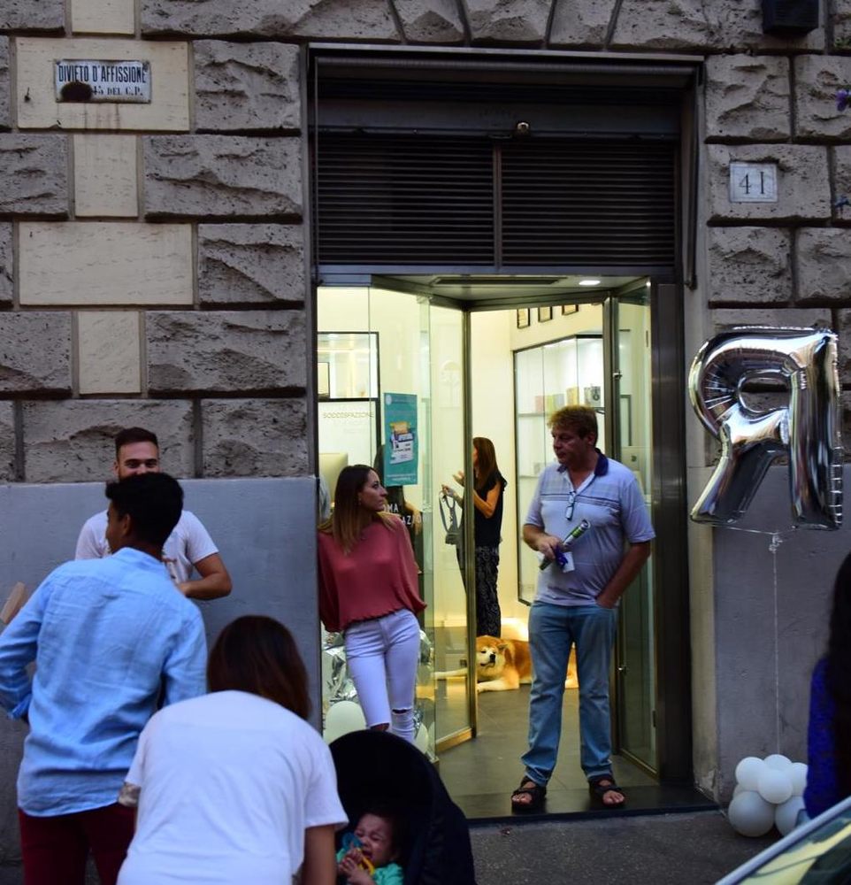 RR PHONE - Via Silla 41, Roma, Italy - Mobile Phones - Phone Number - Yelp