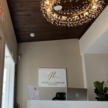 ANGELA LONDON HAIR STUDIO - Updated December 2025 - 19 Photos - 2 E ...
