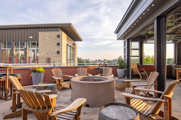 PINSTRIPES - Updated August 2025 - 300 Photos & 369 Reviews - 13500 ...