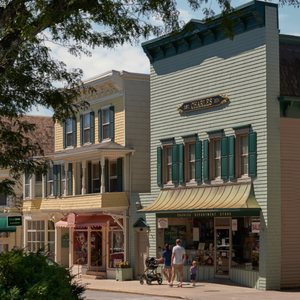 TARGET - Updated October 2025 - 59 Photos & 51 Reviews - 195 N Bedford ...