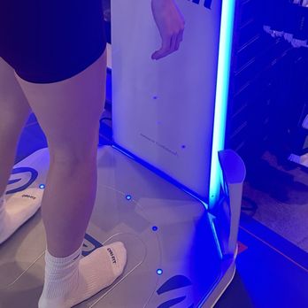 ROAD RUNNER SPORTS - Updated July 2025 - 53 Photos & 292 Reviews - 1338 ...