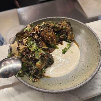 SCOTCH LODGE - Updated July 2024 - 652 Photos & 202 Reviews - 215 SE ...