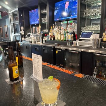 HAPPY RABBIT - Updated November 2024 - 46 Photos & 28 Reviews - 5248 ...