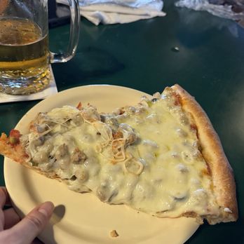 ROD’S PIZZA CELLAR - Updated December 2025 - 26 Photos & 95 Reviews ...