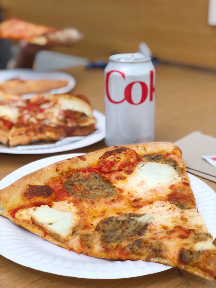 DANNY BOY’S FAMOUS ORIGINAL PIZZERIA - Updated August 2025 - 504 Photos ...