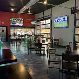 BURGERS 2 BEER - Updated July 2025 - 149 Photos & 151 Reviews - 33003 ...