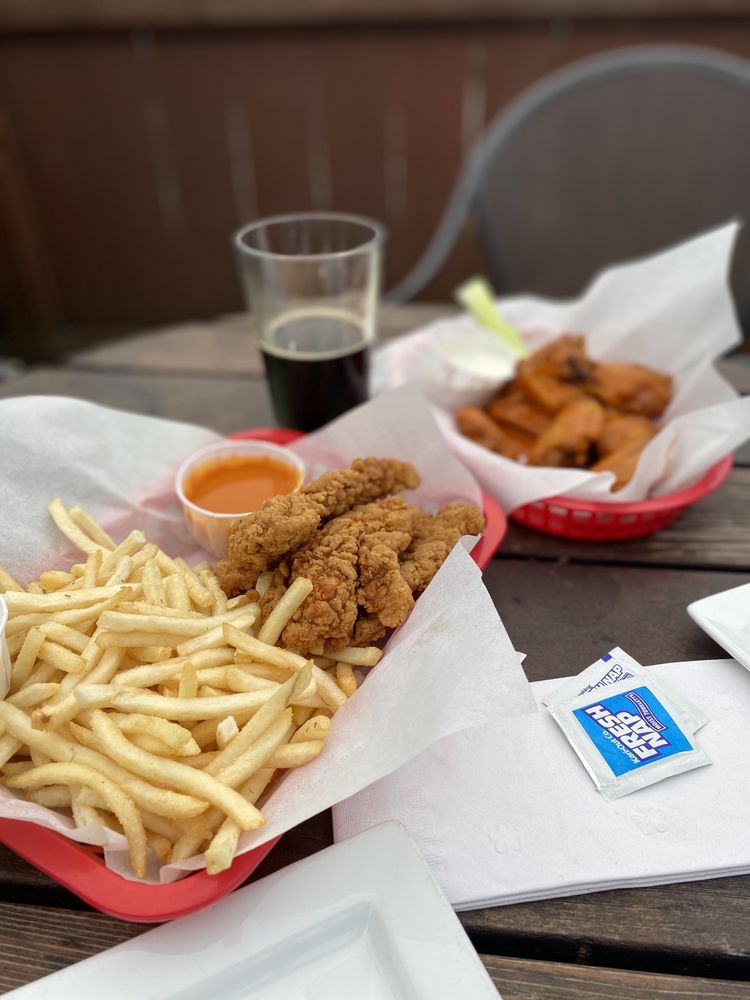 SIX RIVERS BREWERY - Updated May 2025 - 450 Photos & 709 Reviews - 1300 ...