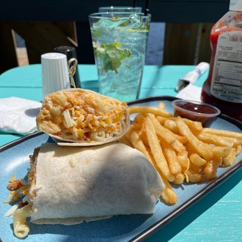 CASTAWAYS - Updated October 2024 - 60 Photos & 60 Reviews - 3940 Boy ...