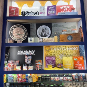 MEDITHRIVE CANNABIS DISPENSARY & DELIVERY - 320 Photos & 714 Reviews ...