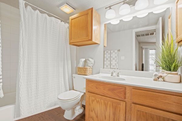 PARC 1010 - Updated January 2026 - 64 Photos - 1010 East 66th Pl, Tulsa ...