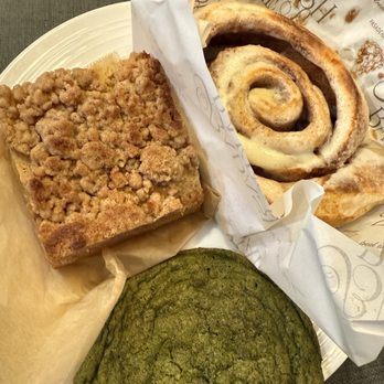 BADASH BAKES - Updated October 2025 - 526 Photos & 217 Reviews - 247 E ...