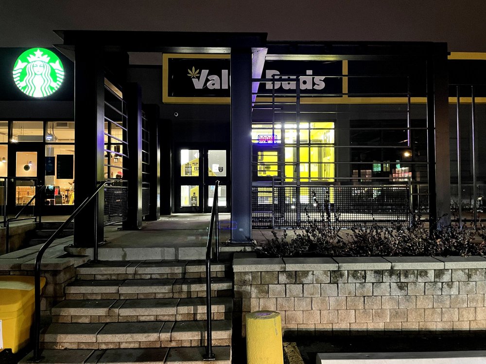 VALUE BUDS - Updated January 2025 - 3300 Dufferin St, Toronto, Ontario ...