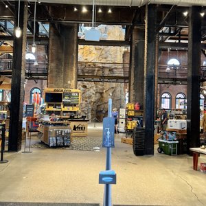 REI - 456 Photos & 477 Reviews - 1416 Platte St, Denver, CO - Yelp