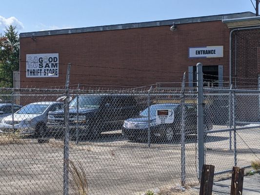 GOOD SAM THRIFT STORE - Updated December 2025 - 17 Photos - 150 E King ...
