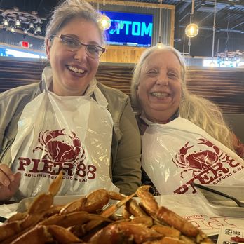 PIER 88 BOILING SEAFOOD & BAR LYNNWOOD - Updated June 2024 - 155 Photos ...