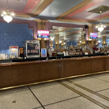 MURAT THEATRE AT OLD NATIONAL CENTRE - Updated October 2025 - 135 Photos & 94 Reviews - 502 N ...