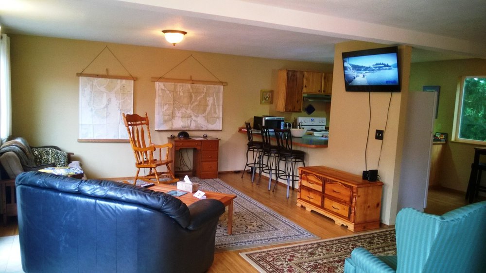 CABIN BALEEN - Updated April 2024 - 884 Mizzen Ln, Ketchikan, Alaska - Vacation Rentals - Phone ...