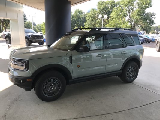 PHIL LONG FORD OF DENVER - Updated December 2025 - 68 Photos & 289 ...