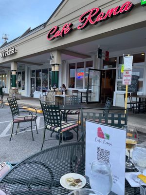 CAFÉ ROMA - Updated April 2025 - 115 Photos & 121 Reviews - 12166 ...