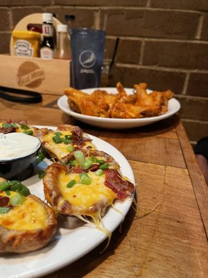 HATCH COVER - Updated September 2025 - 84 Photos & 166 Reviews - 252 E ...