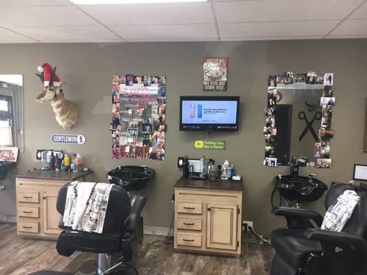THE MAN CAVE - 21 Photos - Barbers - 4291 Lake Michigan Dr NW, Grand ...