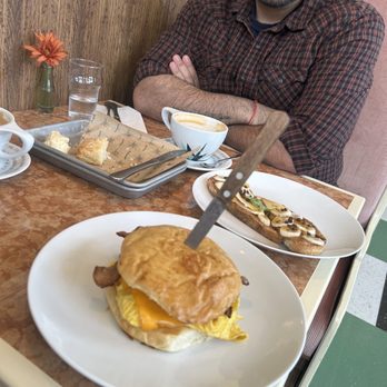 THE METEOR - Updated July 2024 - 42 Photos & 23 Reviews - 1950 Hi Line ...