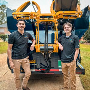 OUTSTANDING BINS - Updated May 2024 - 12 Photos - 2208 Hanfred Ln ...